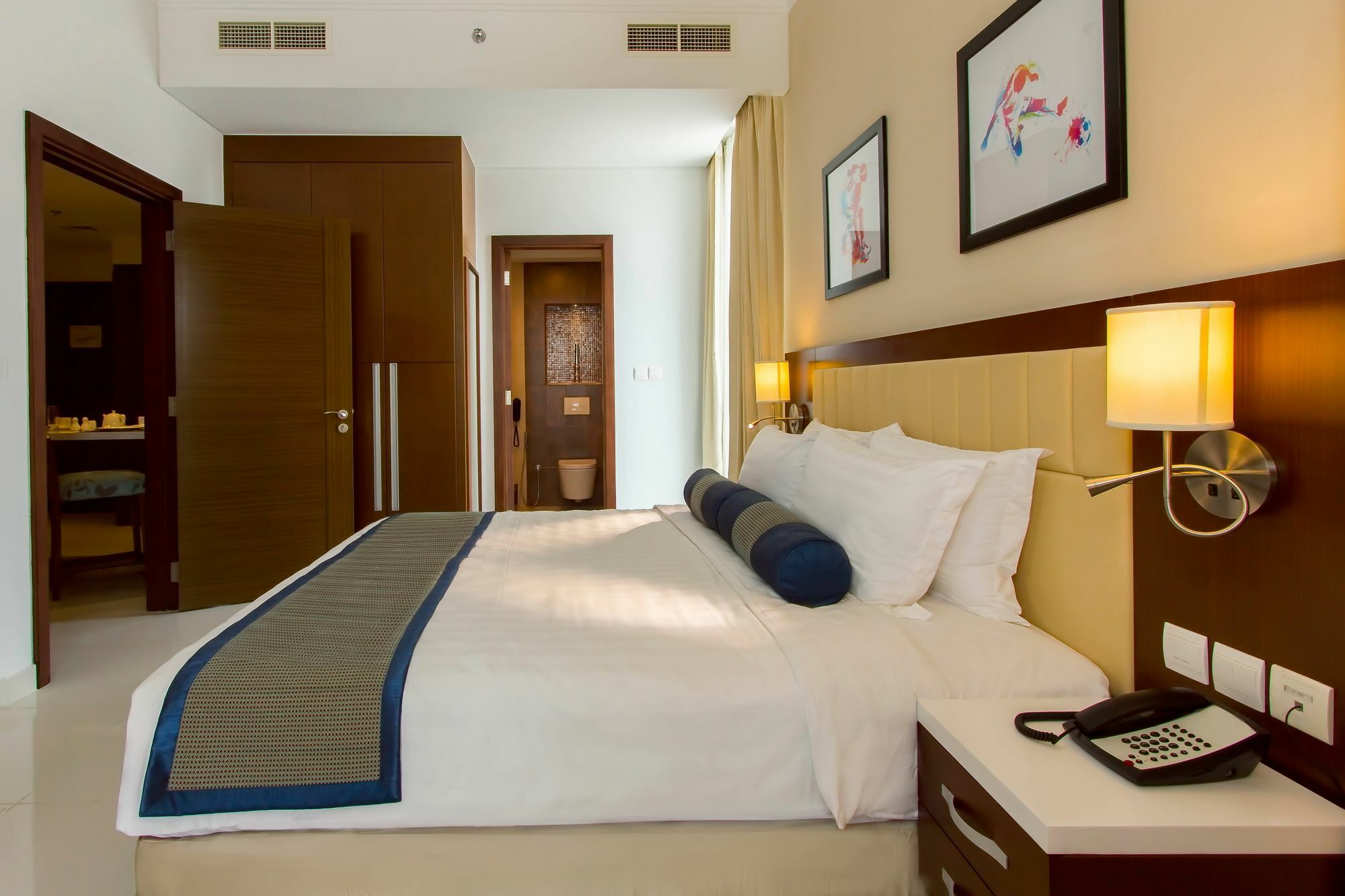 TREPPAN HOTEL & SUITES BY FAKHRUDDIN, DUBÁI